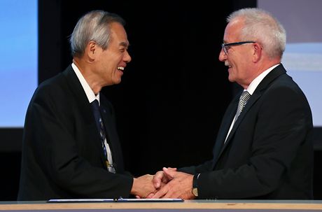 Frankfurt Agreement strengthens cooperation between IEC and CENELEC